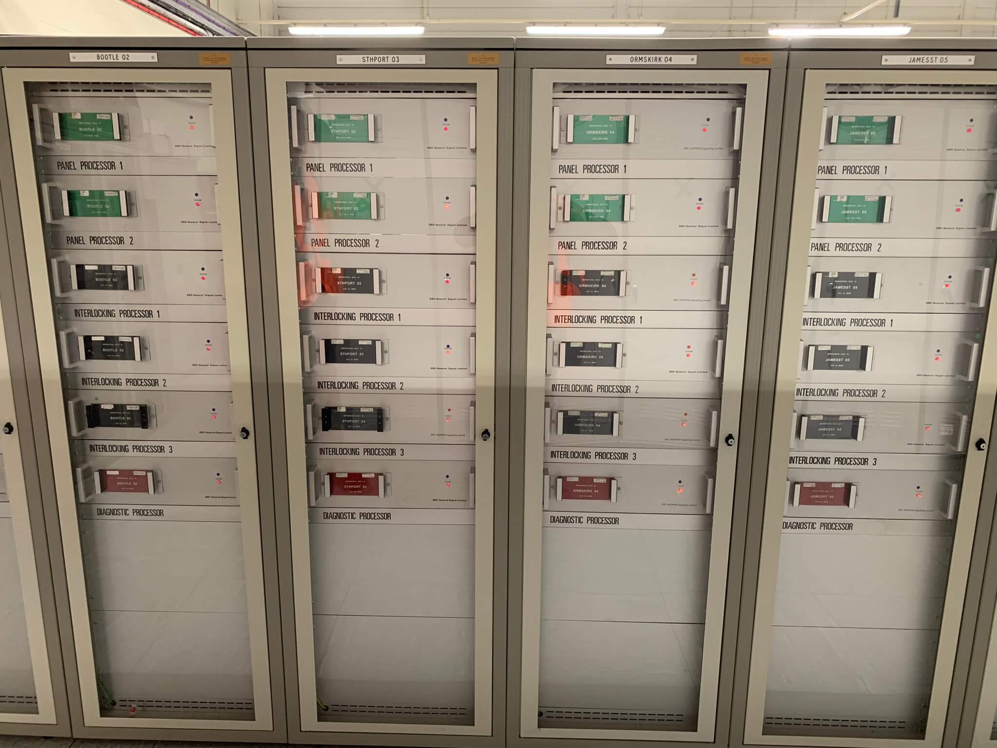 Interlocking Design – digisigrail.co.uk